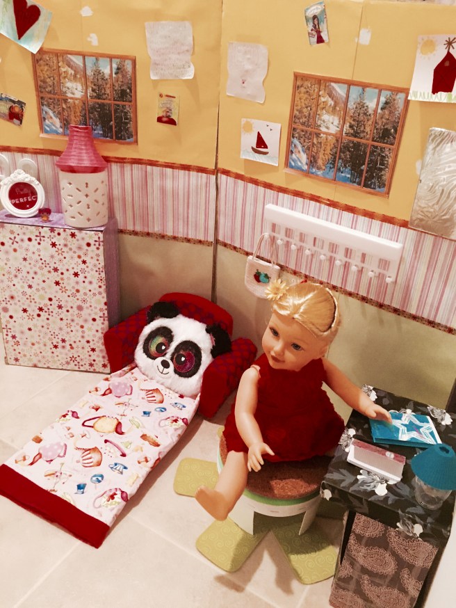 3 IN 1 DOLL ROOM PLAY | Faking It Mostly