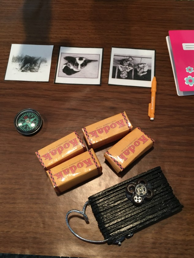 KIT’S REPORTER SET | Faking It Mostly