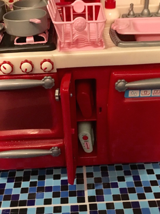 REVIEW – OUR GENERATION KITCHEN | Faking It Mostly