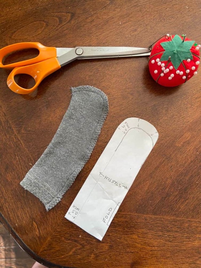 DIY DOLL SLOUCHY SOCKS | Faking It Mostly