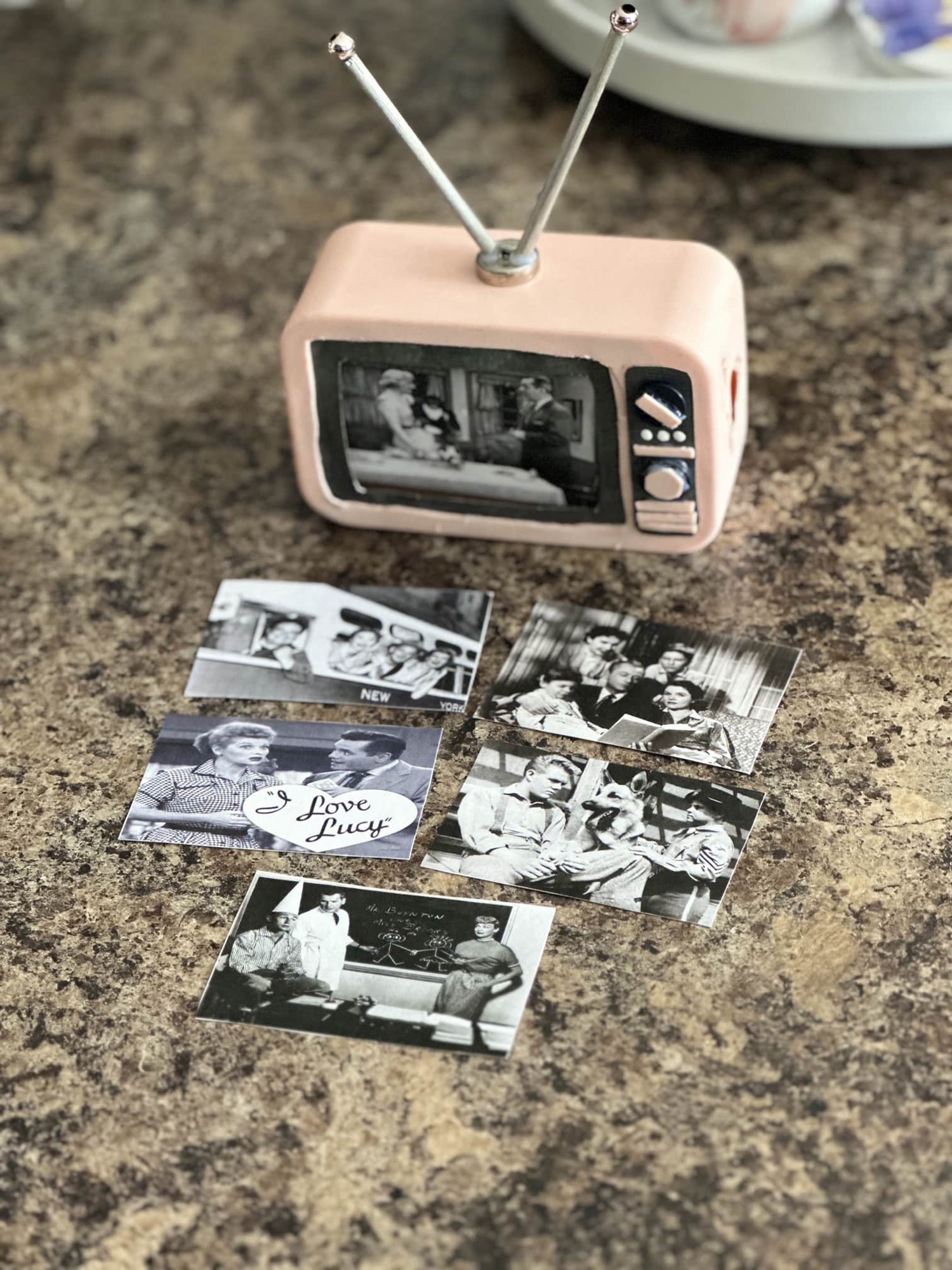 DIY RETRO TV | Faking It Mostly